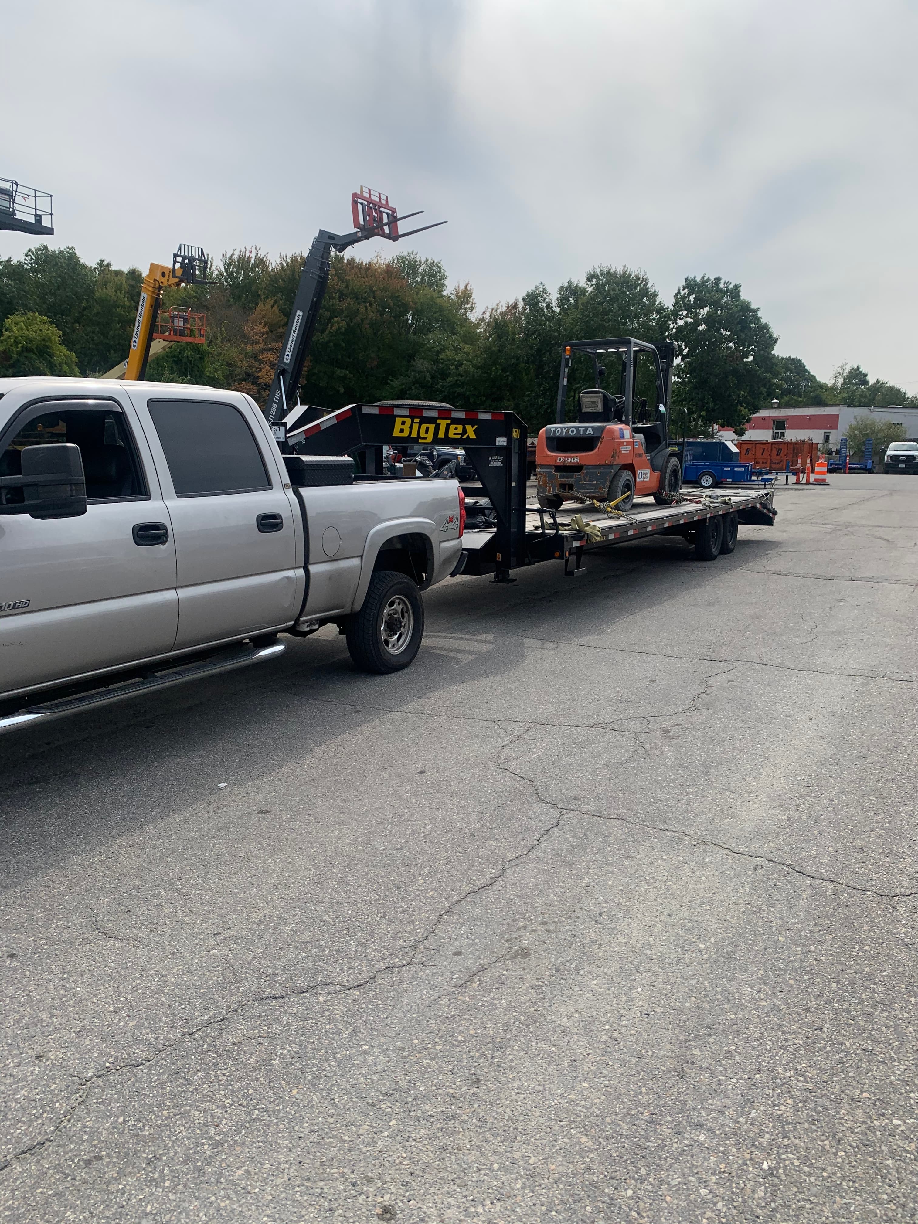 Reis Transporting Services | Professional Trucking Solutions